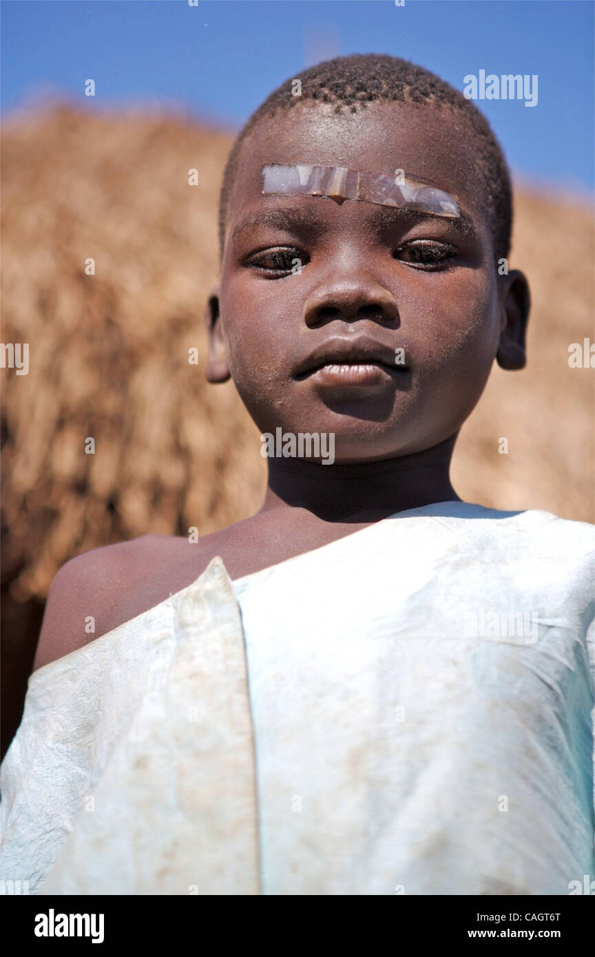 Internally displaced people hi-res stock photography and images - Alamy
