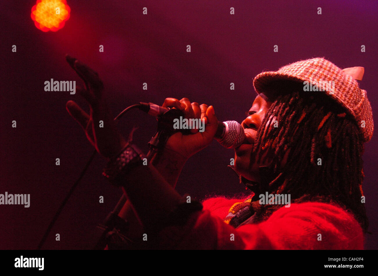 Tawiah singer hi-res stock photography and images - Alamy