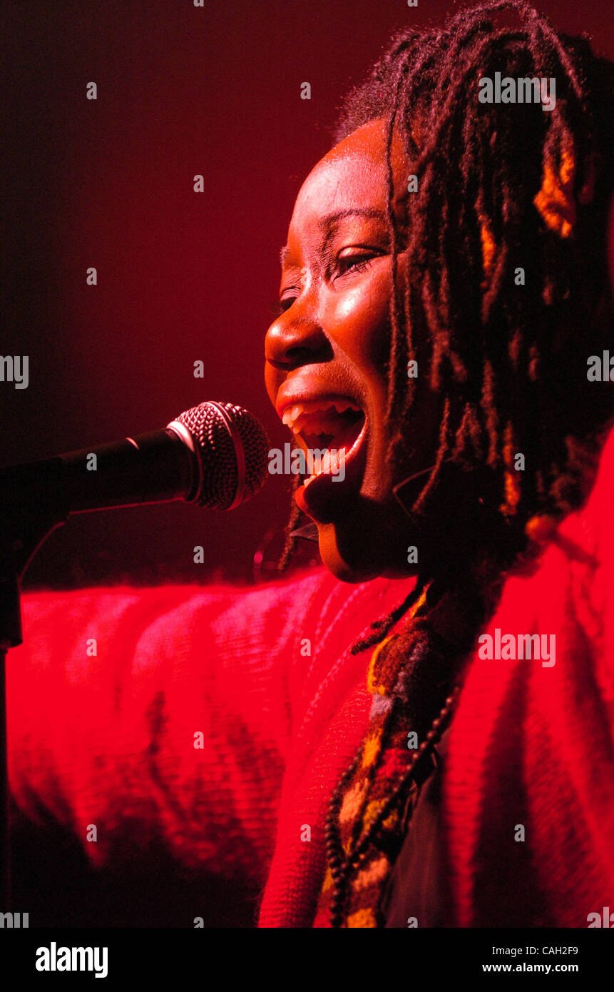 Tawiah singer hi-res stock photography and images - Alamy