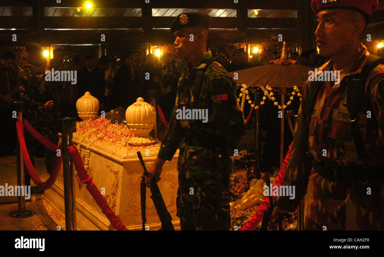 Solo, Central Java, Indonesia Members of the special elite unit ...