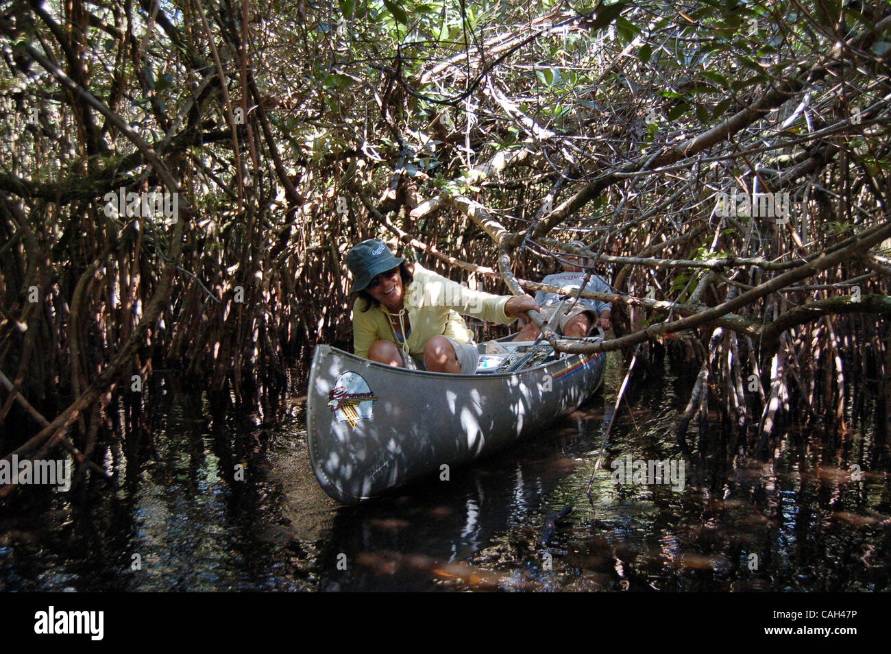 1/30/08: Jan Becklund of Minnesota and her husband, Tom, work their way ...