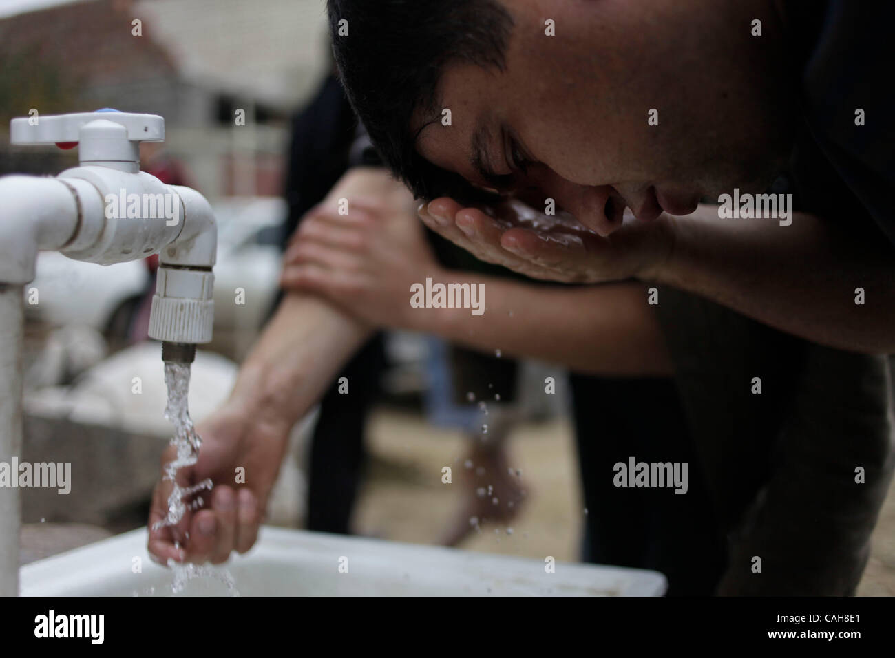 Wudu ritual muslim washing hi-res stock photography and images - Alamy