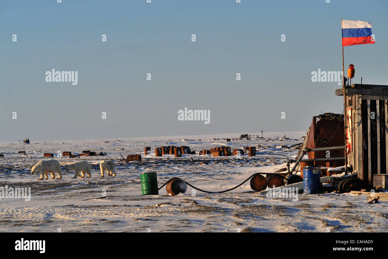Russian Polar station at Chelyuskin Cape ; Fyodorov Observatory polar ...