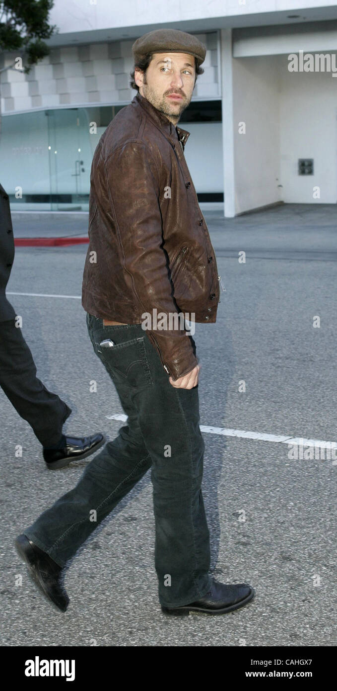 Beverly Hills, 2008-1-17 / Actor PATRICK DEMPSEY leaving a restaurant ...
