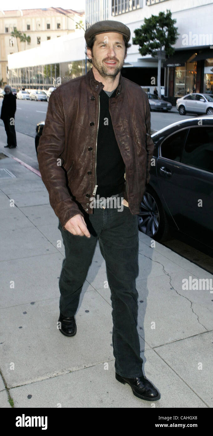 Beverly Hills, 2008-1-17 / Actor PATRICK DEMPSEY leaving a restaurant ...
