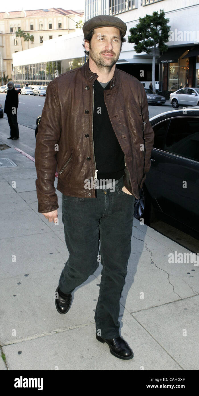 Beverly Hills, 2008-1-17 / Actor PATRICK DEMPSEY leaving a restaurant ...