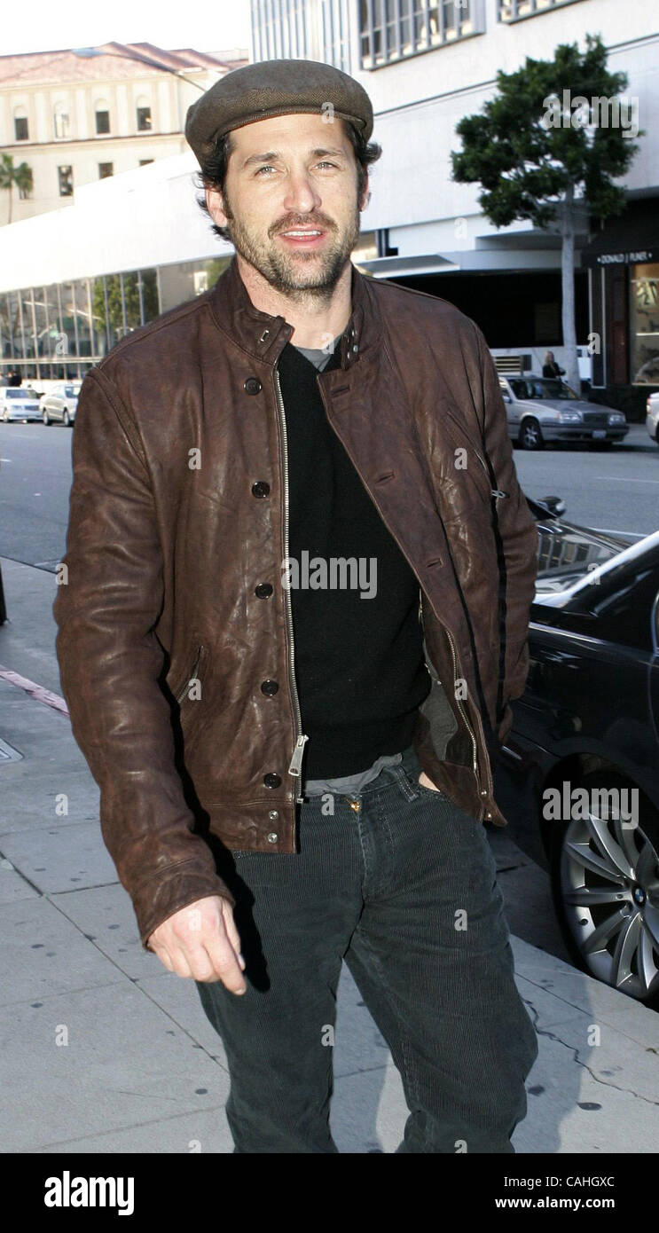 Beverly Hills, 2008-1-17 / Actor PATRICK DEMPSEY leaving a restaurant ...