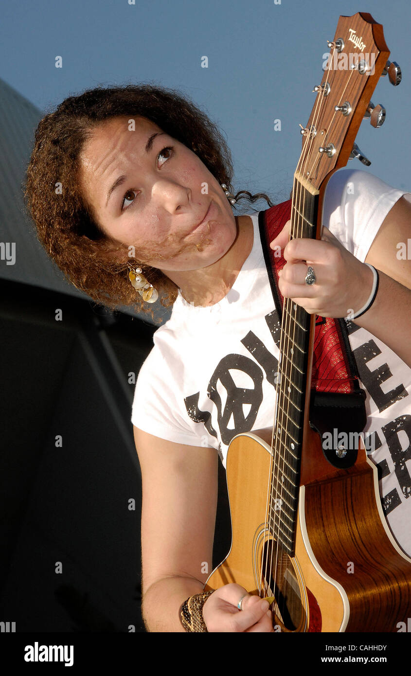 January 19, 2008; Anaheim, CA, USA; Musician JULIA JORDAN performing ...