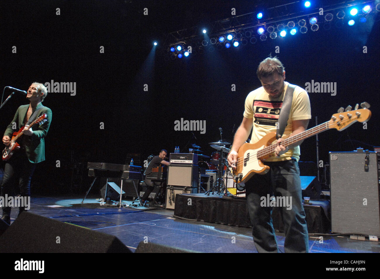 Daniel johns and ben gillies hi-res stock photography and images - Alamy