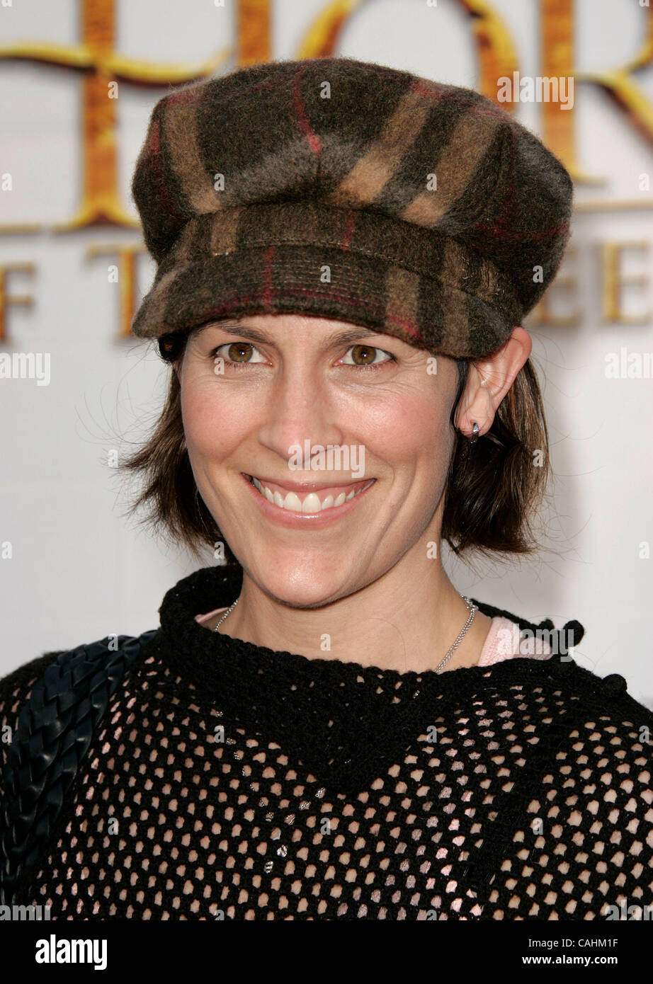 Dec 08, 2007 - Hollywood, California, USA - ANNABETH GISH arriving to ...