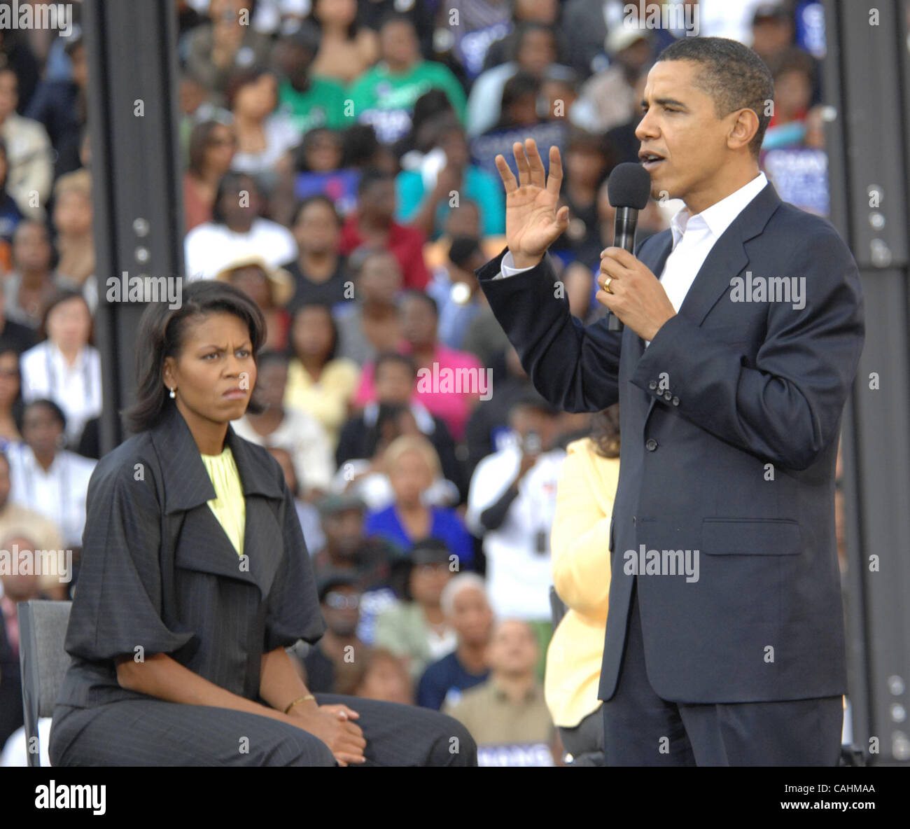 Barack and michelle obama 2007 hi-res stock photography and images - Alamy