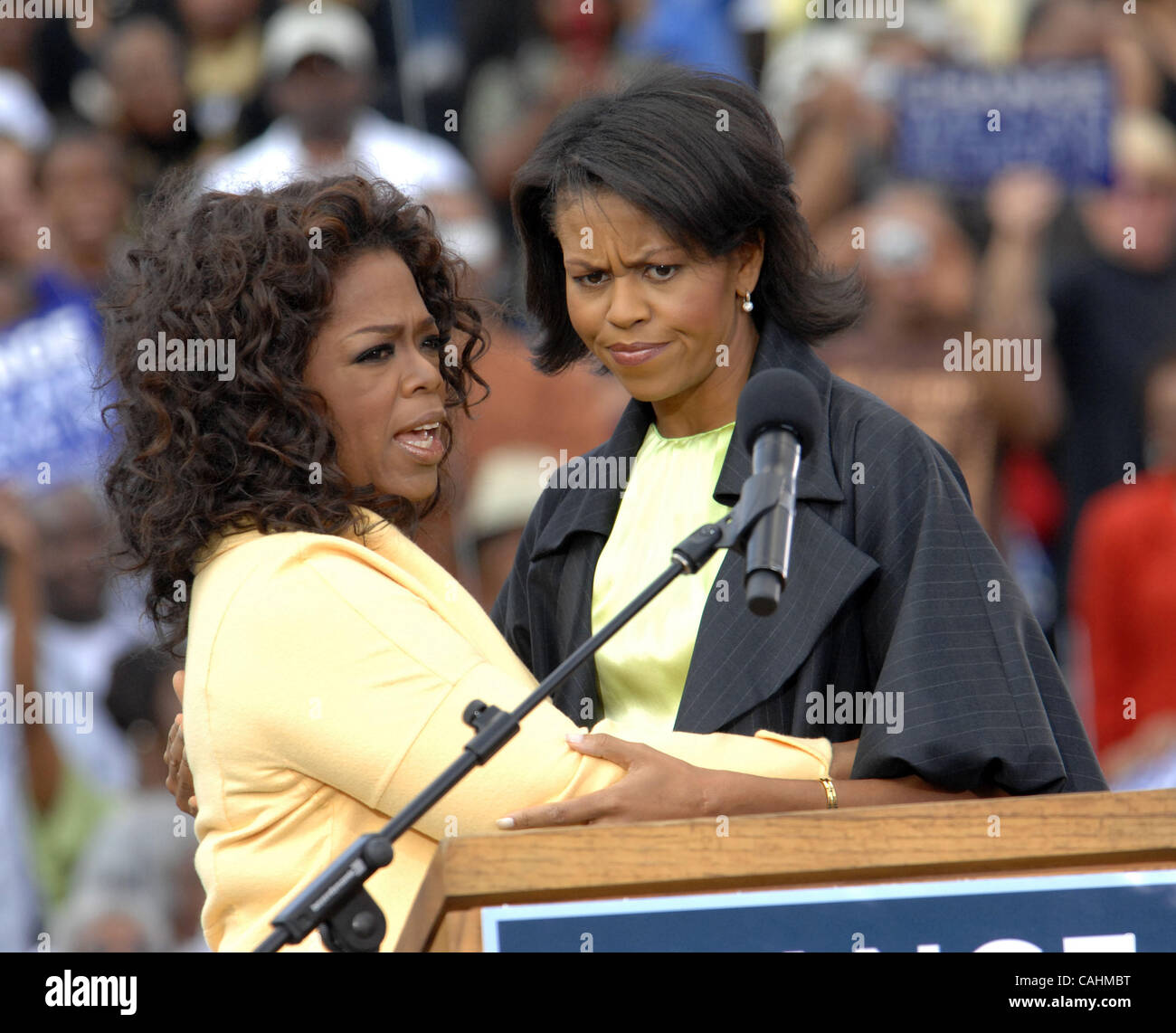 Dec 09, 2007 - Columbia, South Carolina, USA - MICHELLE OBAMA and OPRAH ...
