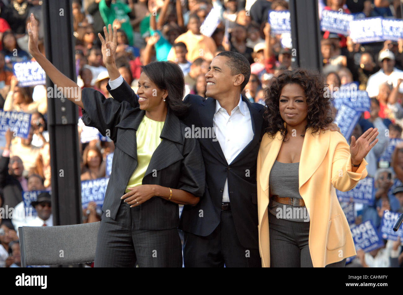Dec. 9, 2007 - Columbia, South Carolina, USA - (L-R) MICHELLE OBAMA ...