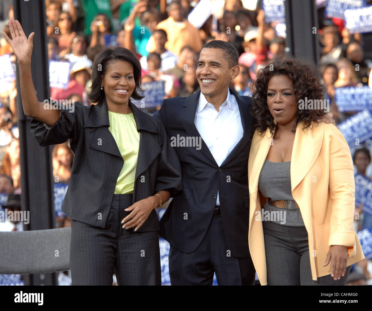 Dec. 9, 2007 - Columbia, South Carolina, USA - (L-R) MICHELLE OBAMA ...