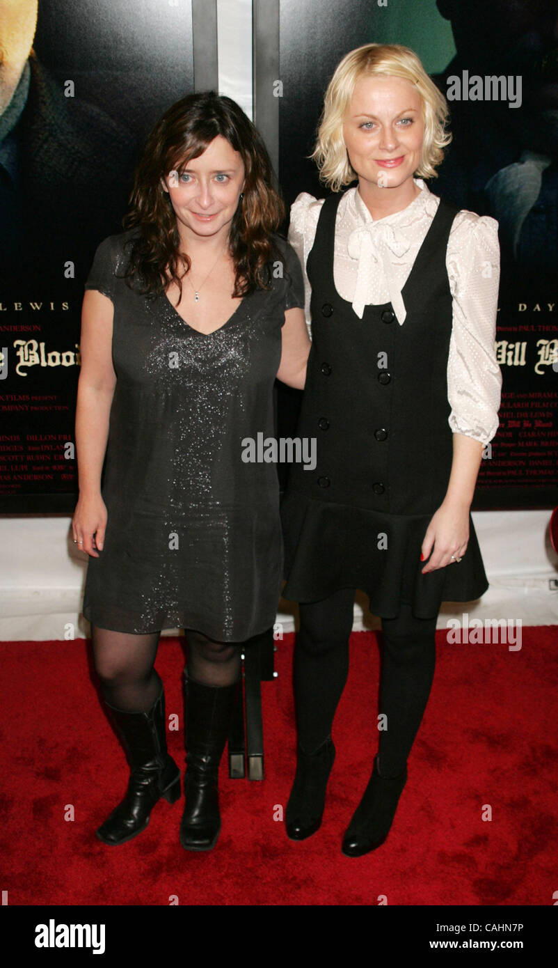 Dec 10, 2007 - New York, NY, USA - Actresses RACHEL DRATCH and AMY ...