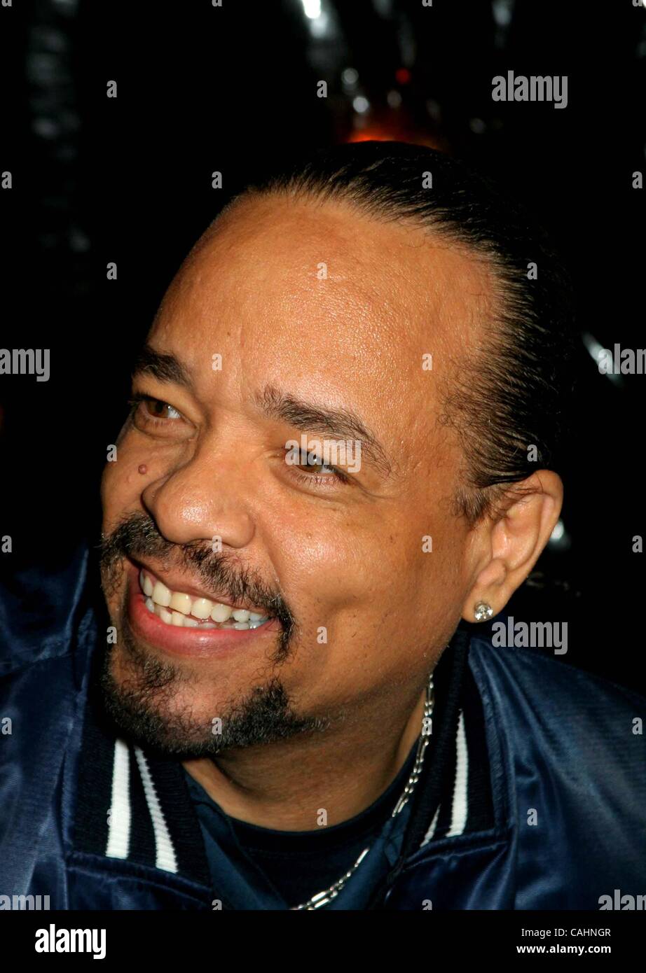 Dec. 11, 2007 - New York, New York, U.S. - K55839ML.I AM LEGEND ...