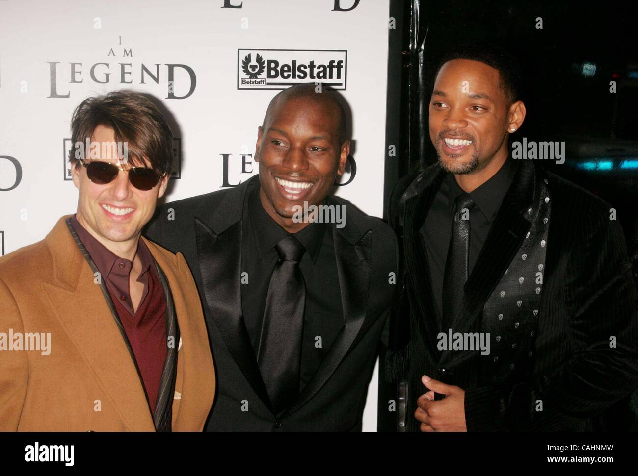 Dec. 11, 2007 - New York, New York, U.S. - I AM LEGEND PREMIERE AT WA ...