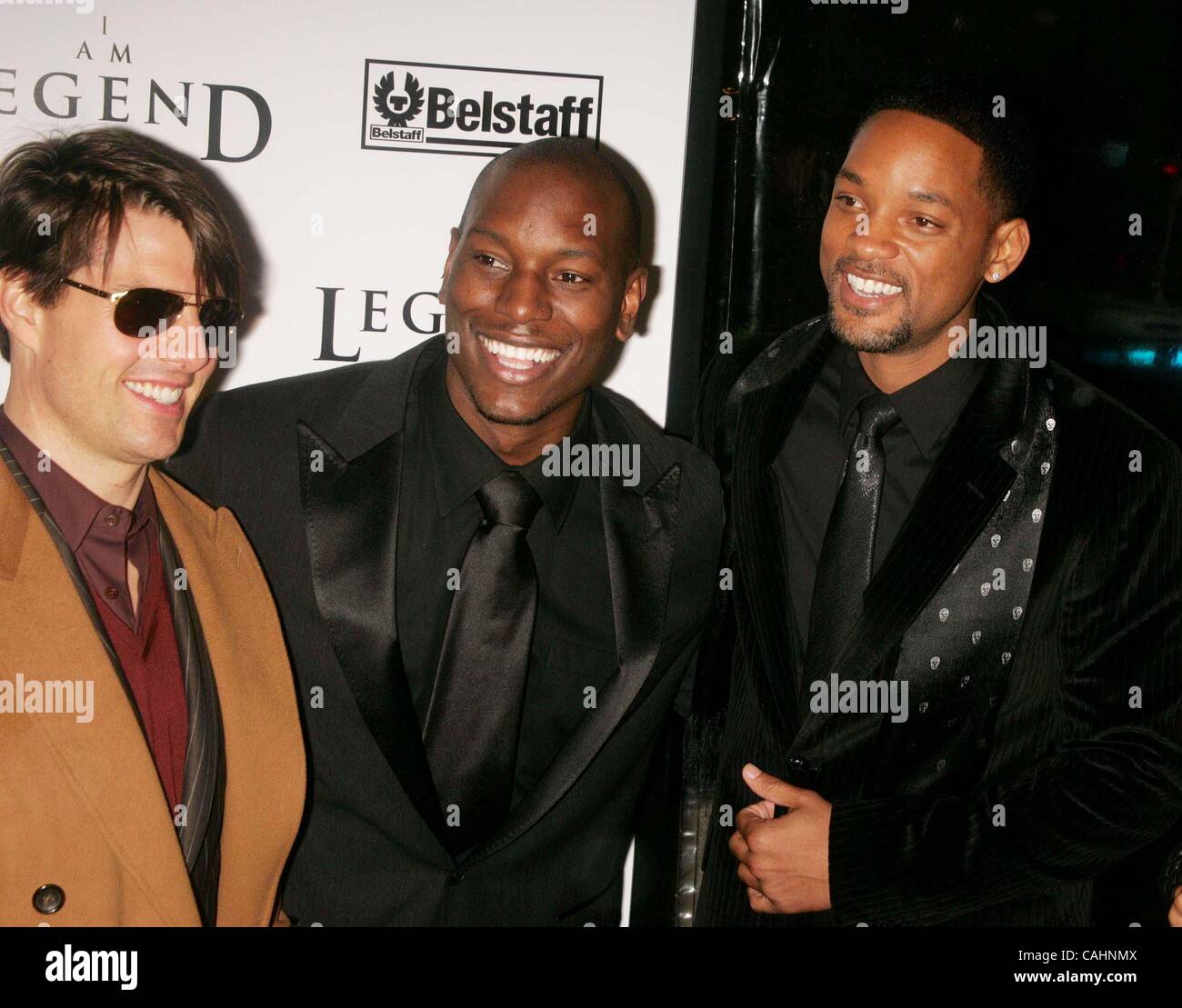 Dec. 11, 2007 - New York, New York, U.S. - I AM LEGEND PREMIERE AT WA ...