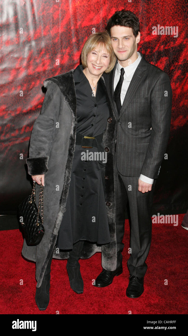 Dec 13, 2007 - New York, NY, USA - Actor JUSTIN BARTHA and his MOTHER ...