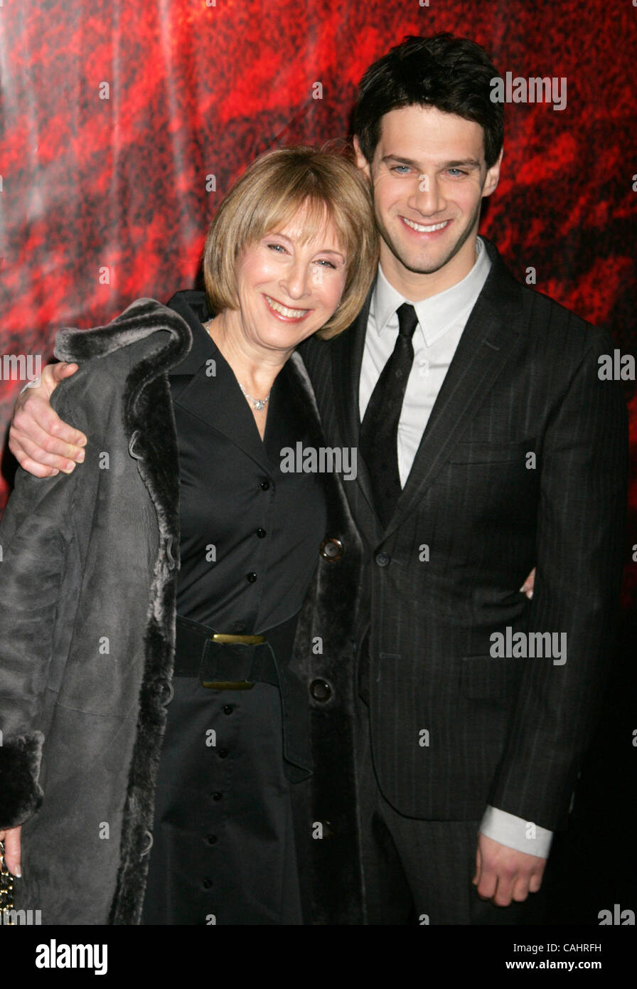 Dec 13, 2007 - New York, NY, USA - Actor JUSTIN BARTHA and his MOTHER ...