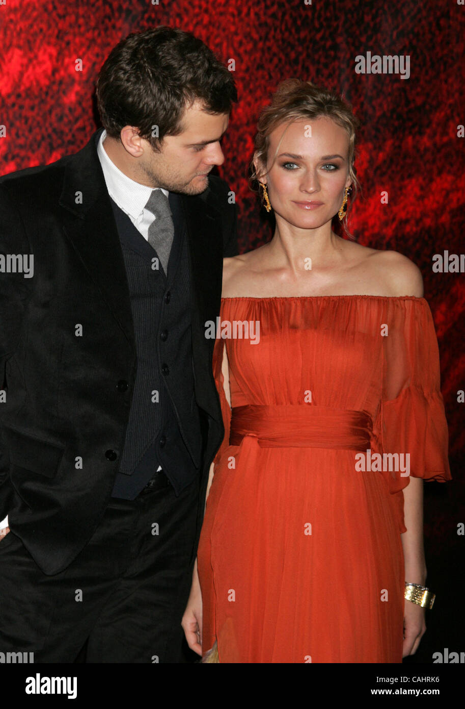 Dec 13, 2007 - New York, NY, USA - Actress DIANE KRUGER and actor ...