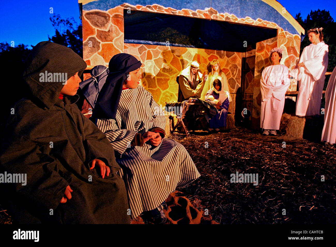 Metro The manger scene is depicted by actors at Concordia Lutheran ...