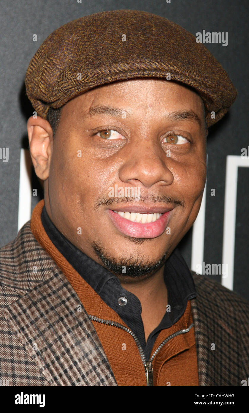 Dec 18, 2007 - New York, NY, USA - KENDU ISAACS at Mary J. Blige's ...