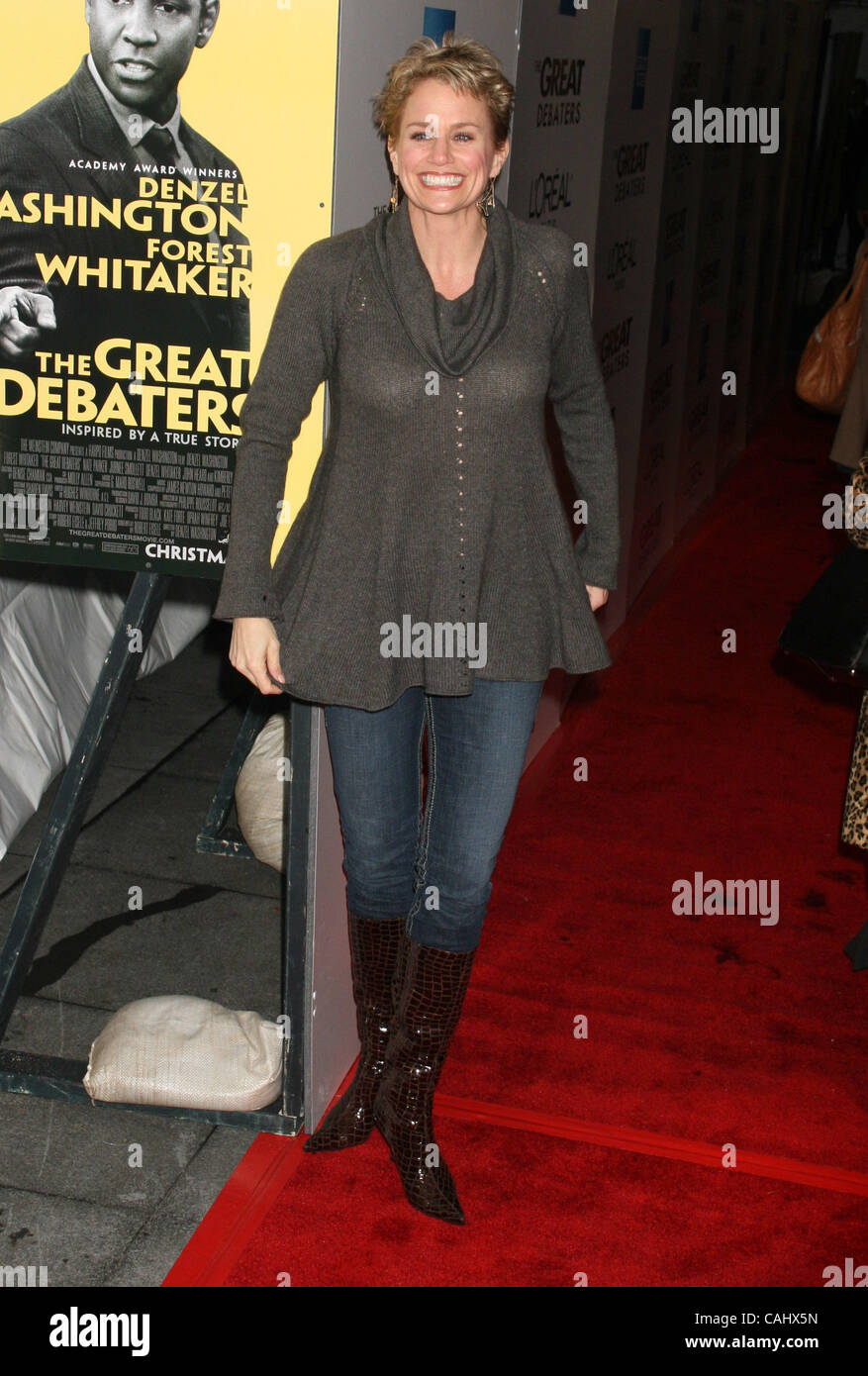 Dec 19, 2007 - New York, NY, USA - Actress CADY HUFFMAN at the New York ...