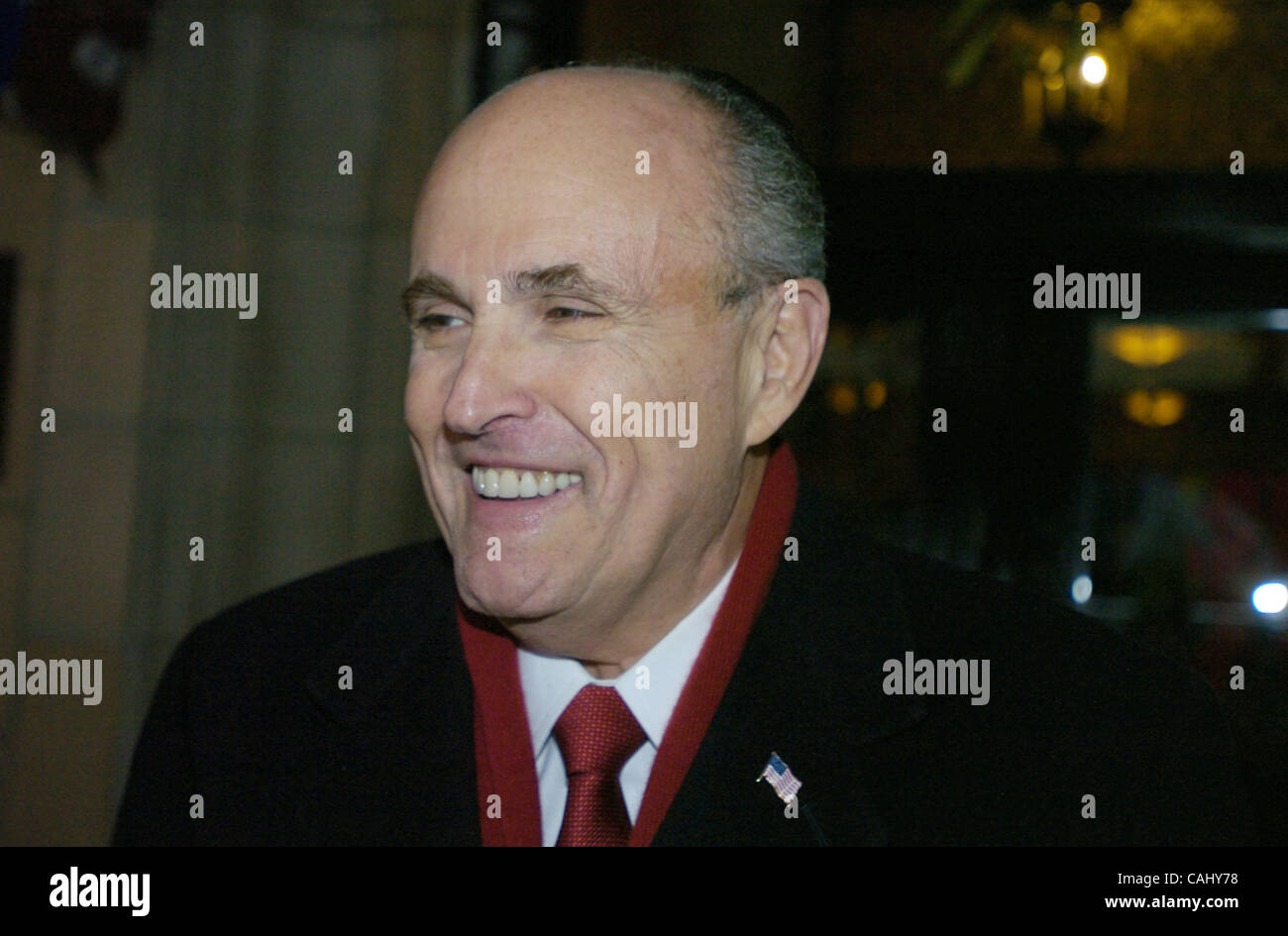 Republican presidential candidate Rudolph Giuliani leaves his Upper ...
