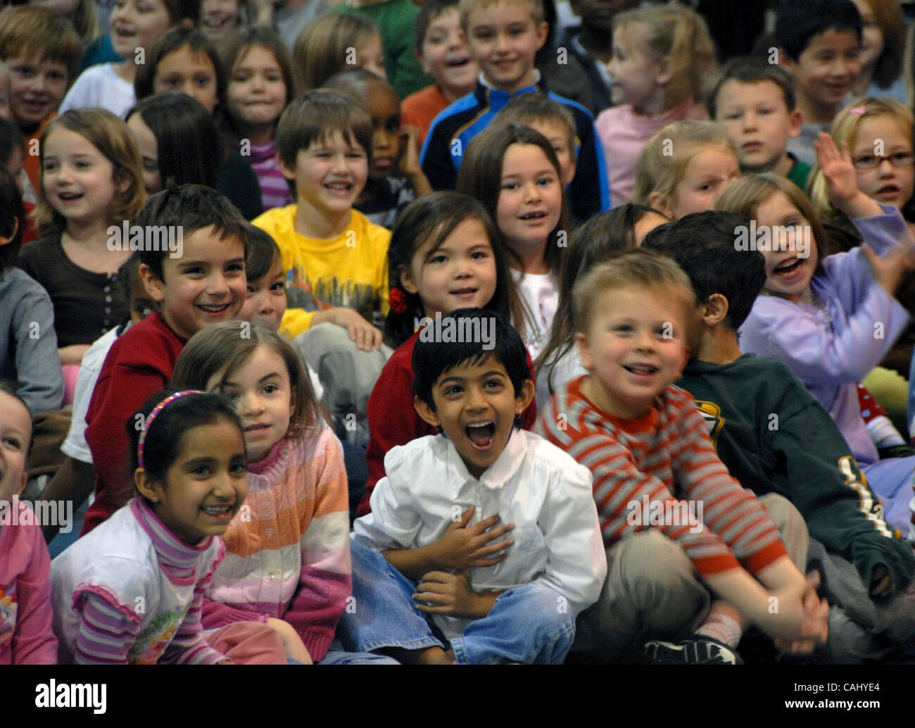 Edina,Mn.,Tues.,Dec. 18, 2007--Creek Valley Elementary School students ...
