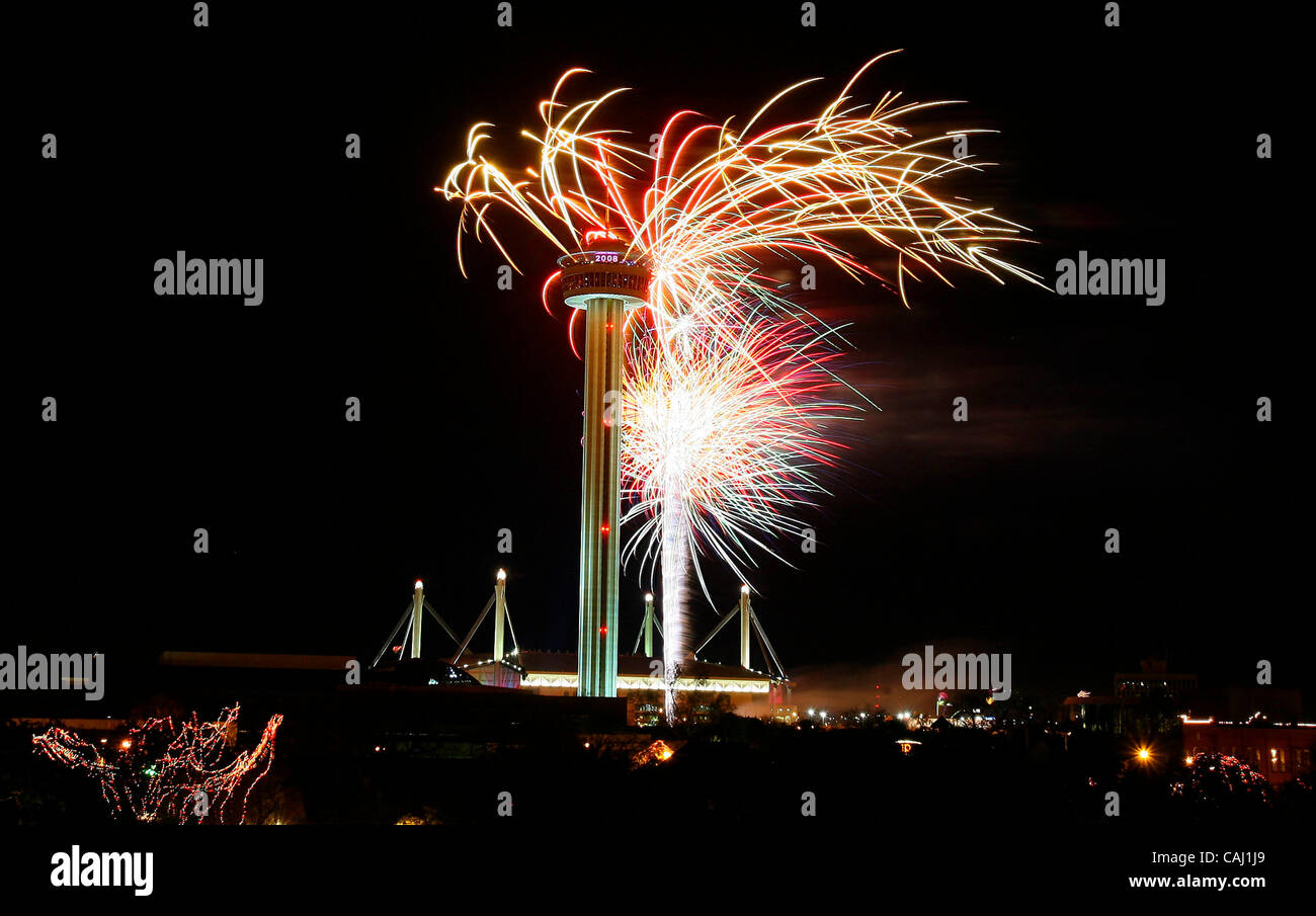 FOR METRO - Fireworks around the Tower of the Americas Tuesday Jan. 1 ...