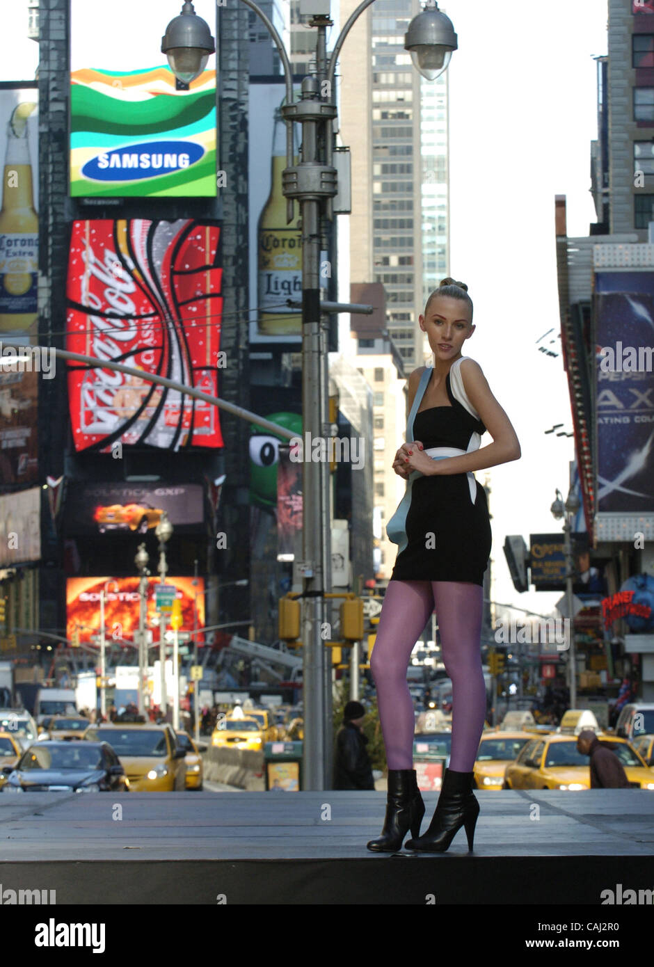 Contestant Stephanie Bulger, 21, of Texas receives some last minute ...