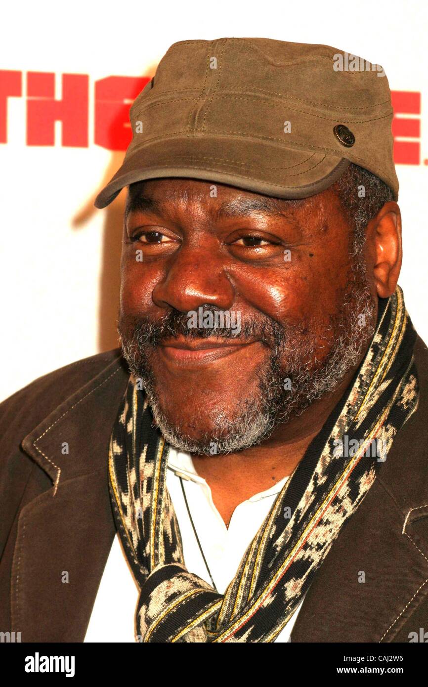 Frankie faison the wire hi-res stock photography and images - Alamy