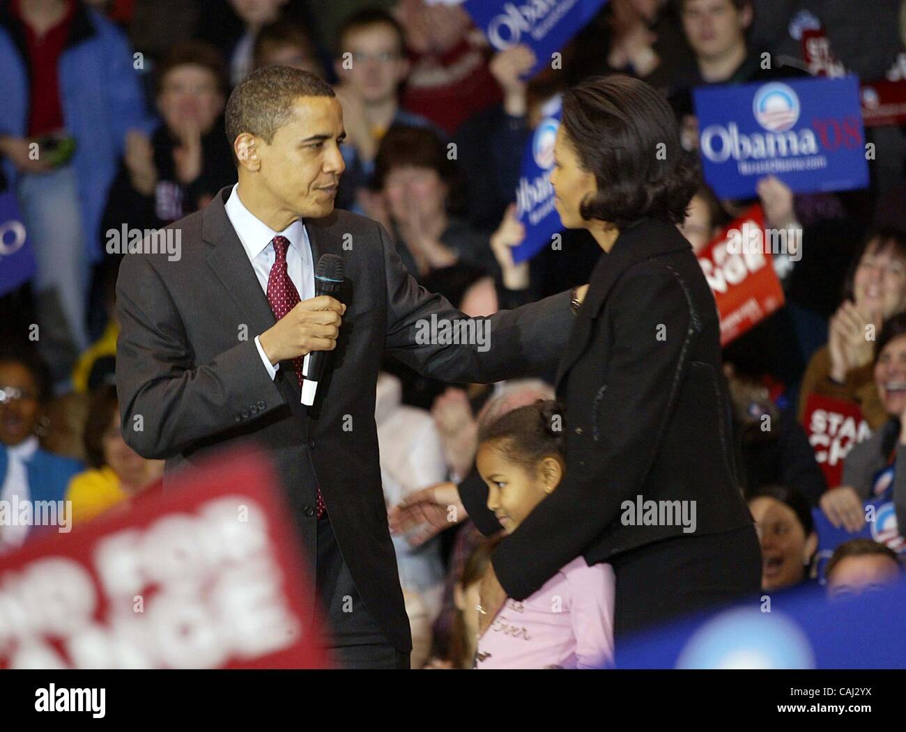 Michelle terry globe hi-res stock photography and images - Alamy