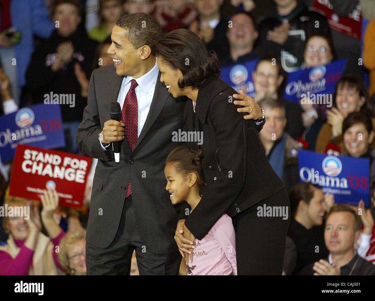 Michelle terry globe hi-res stock photography and images - Alamy