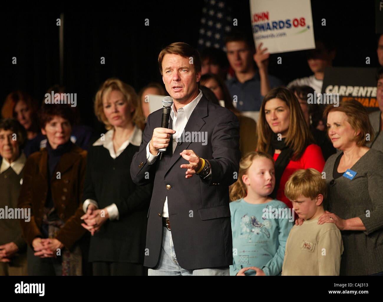 Jan. 4, 2008 - New York, New York, U.S. - K55973TGA.JOHN EDWARDS ...