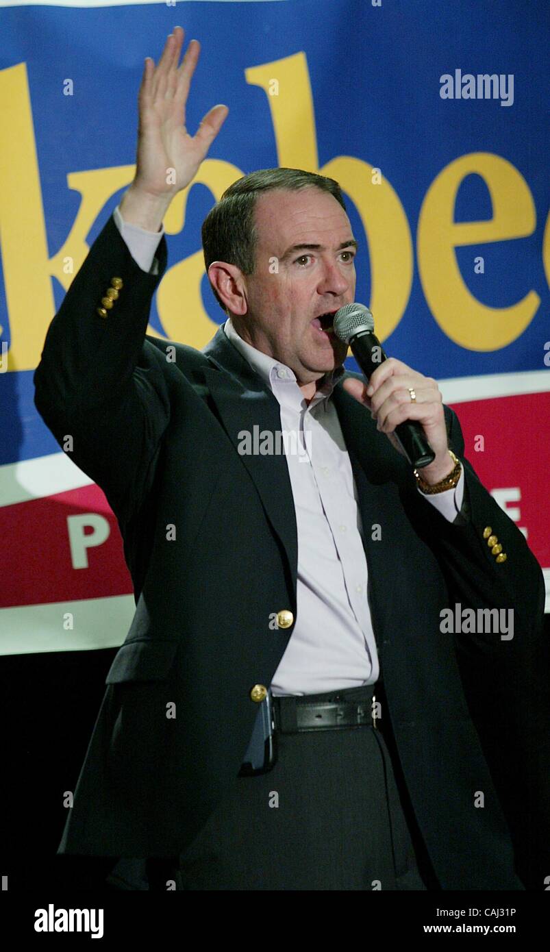 Jan. 4, 2008 - New York, New York, U.S. - K55968TGA.MIKE HUCKABEE ...