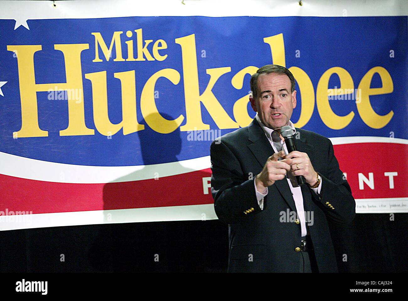 Jan. 4, 2008 - New York, New York, U.S. - K55968TGA.MIKE HUCKABEE ...