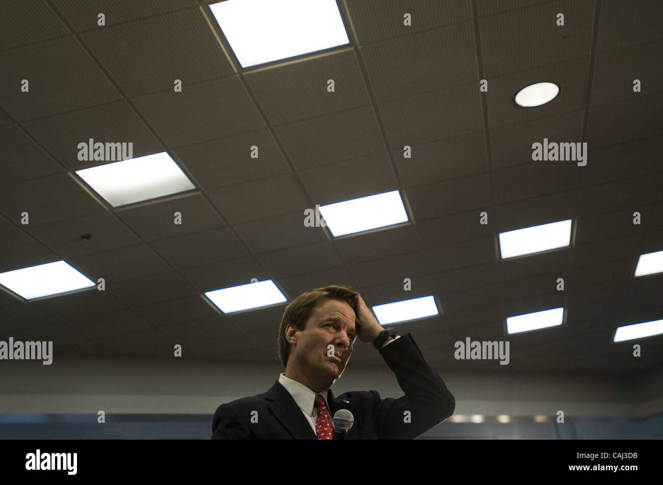 Lebanon, NH - 1/5/08 - Presidential Candidate Senator John Edwards at a ...