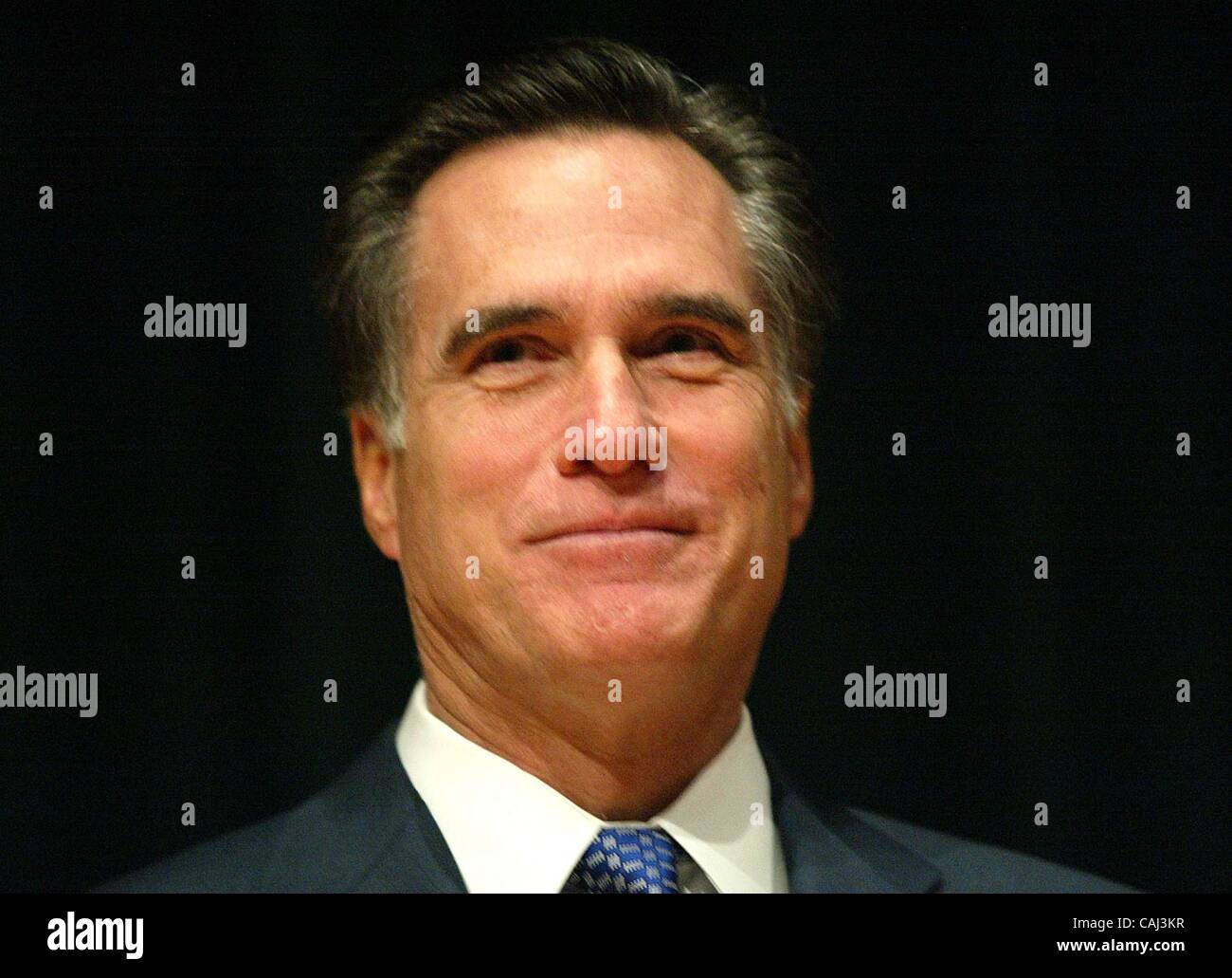 Jan. 6, 2008 - New York, New York, U.S. - K55988TGA.MITT ROMNEY SPEAKS ...