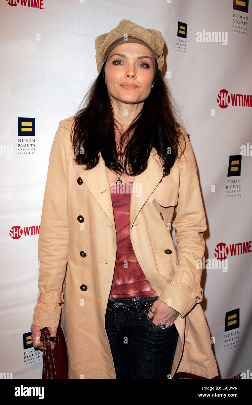 Jan 06, 2008 - West Hollywood, California, USA - Actress DINA MEYER ...