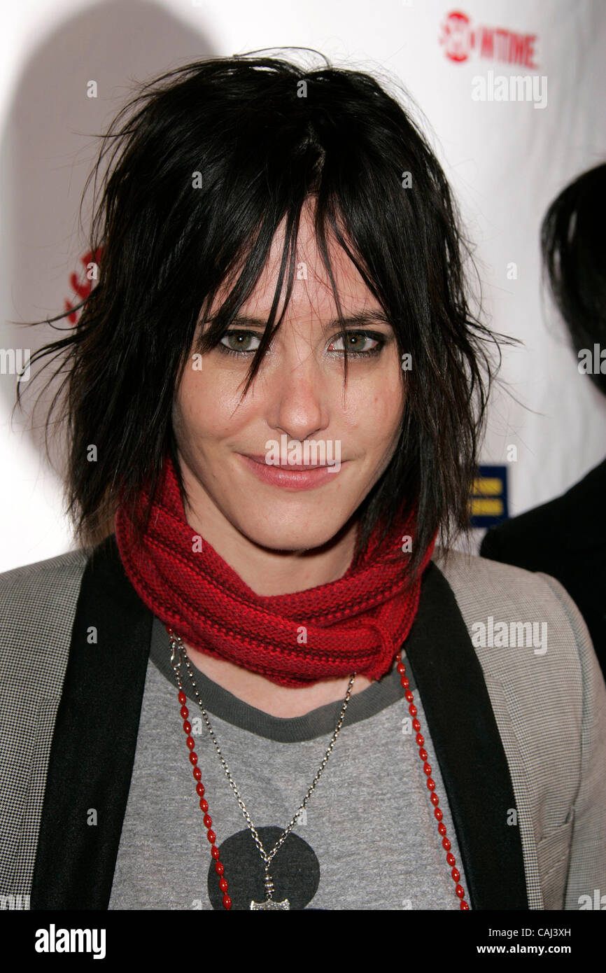 Jan 06, 2008 - West Hollywood, California, USA - Actress KATE MOENNIG ...
