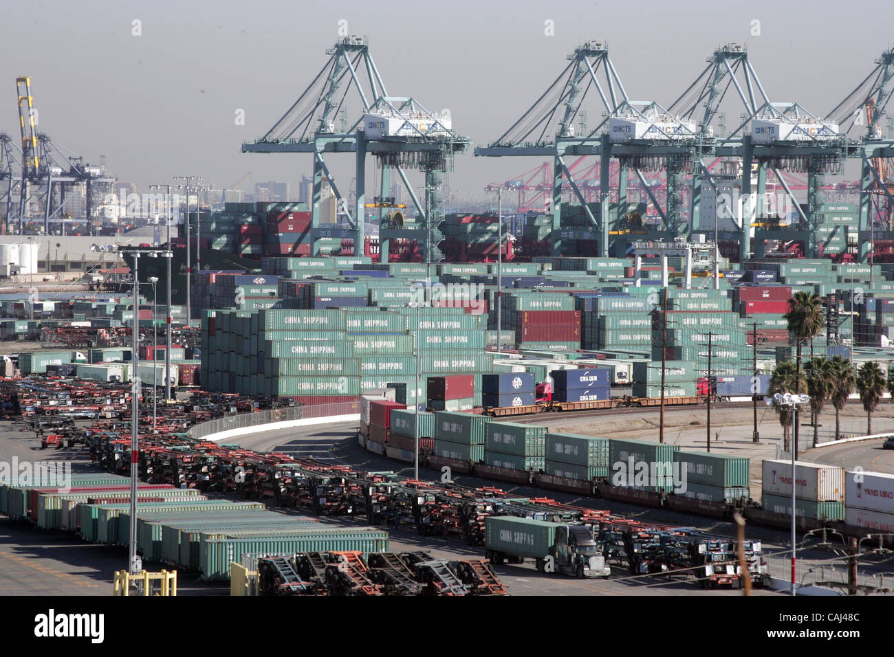 Port of Los Angeles in San Pedro. (Photo by Ringo Chiu / Zuma Press ...