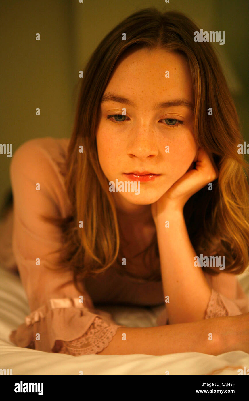 13 year old actress hi-res stock photography and images - Alamy