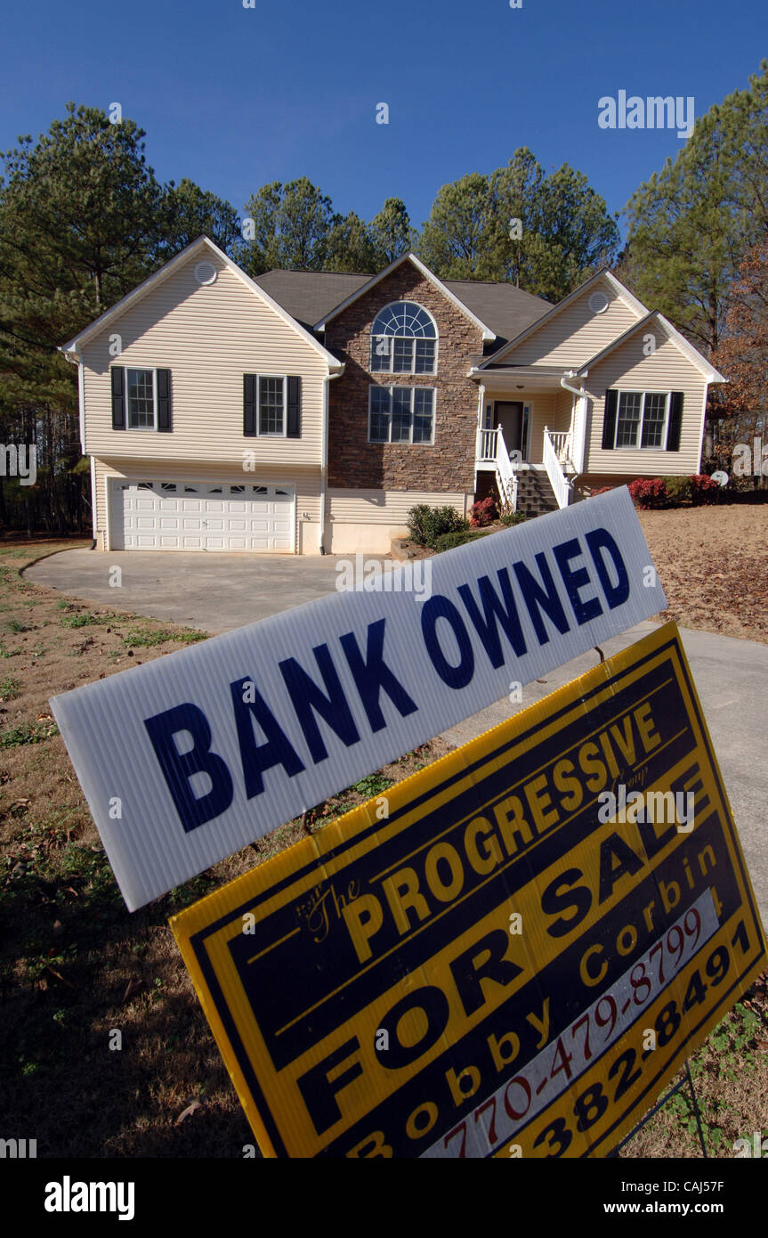 Jan 07, 2008 - Atlanta, Georgia, USA - A bank-owned home for sale in ...