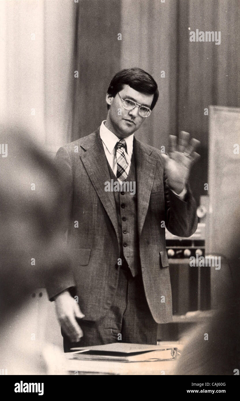 Senator John Doolittle speaks to the American River Home Owners ...