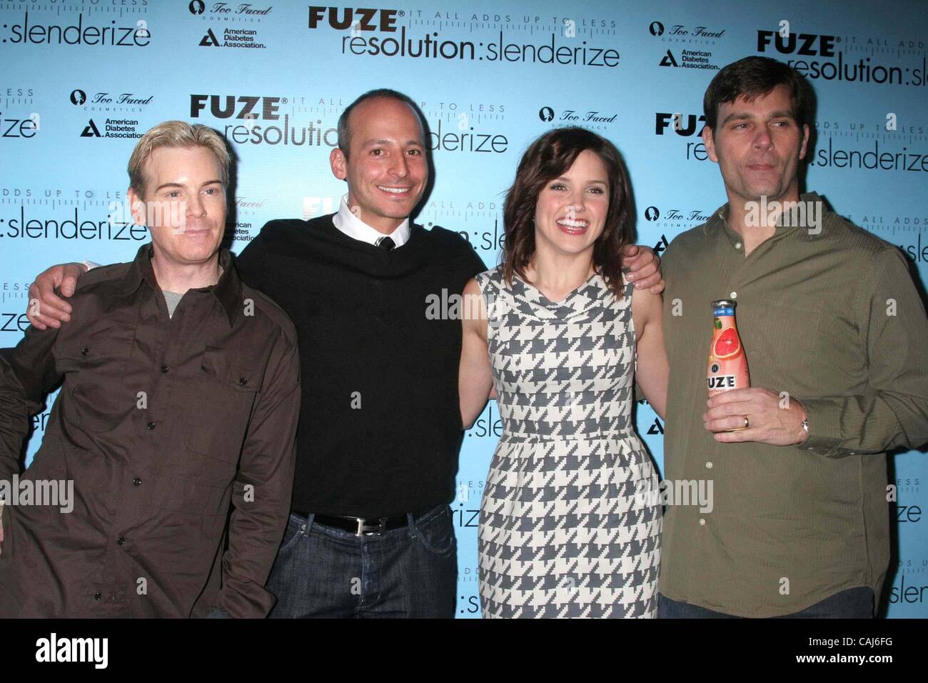 Jan. 9, 2008 - Hollywood, California, U.S. - I12559CHW.FUZE RESOLUTION ...