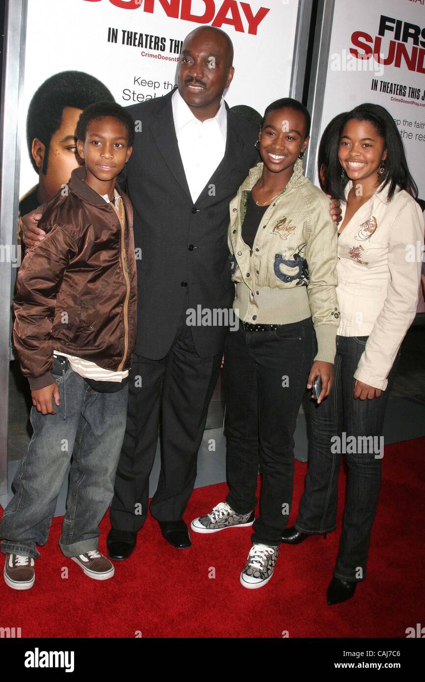 Clifton powell hi-res stock photography and images - Alamy