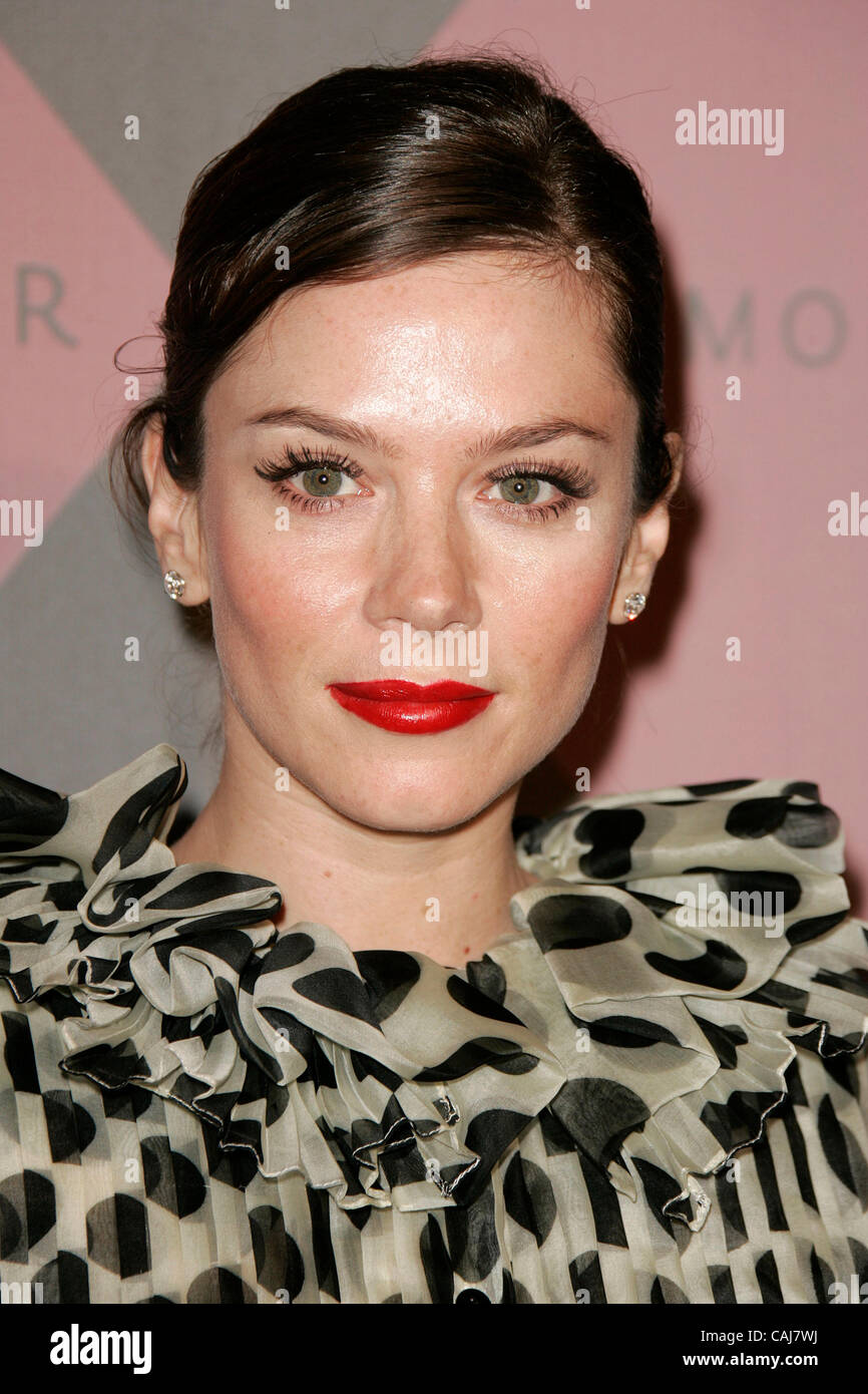 Jan 10, 2008 - Beverly Hills, California, USA - Actress ANNA FRIEL ...