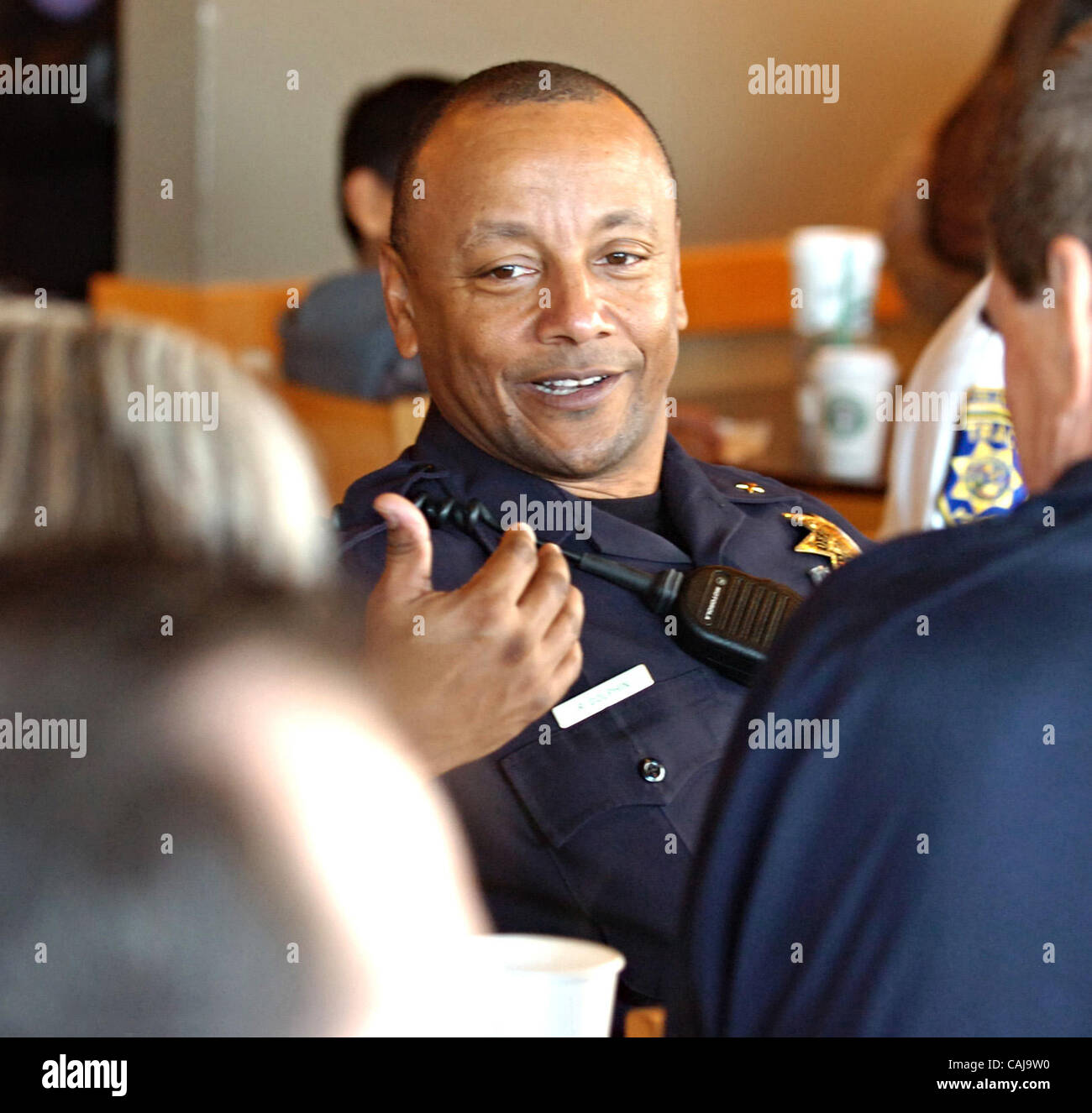 Tracy Deputy Chief of Police Roderick Golphin chats with Tracy ...